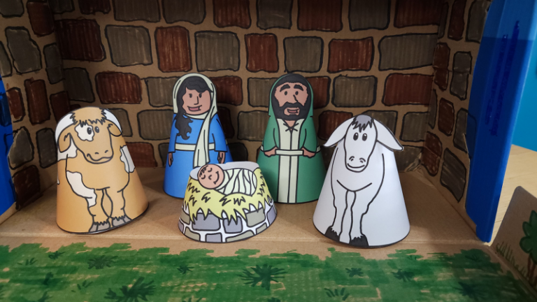 The Cardboard Christmas! - Kids Enjoying Jesus